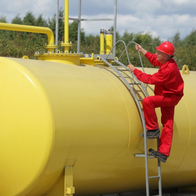 Commercial Oil Tank Installation | Industrial Oil Tank Installation